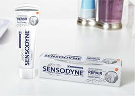 Cool Mint Mouthwash | Sensodyne
